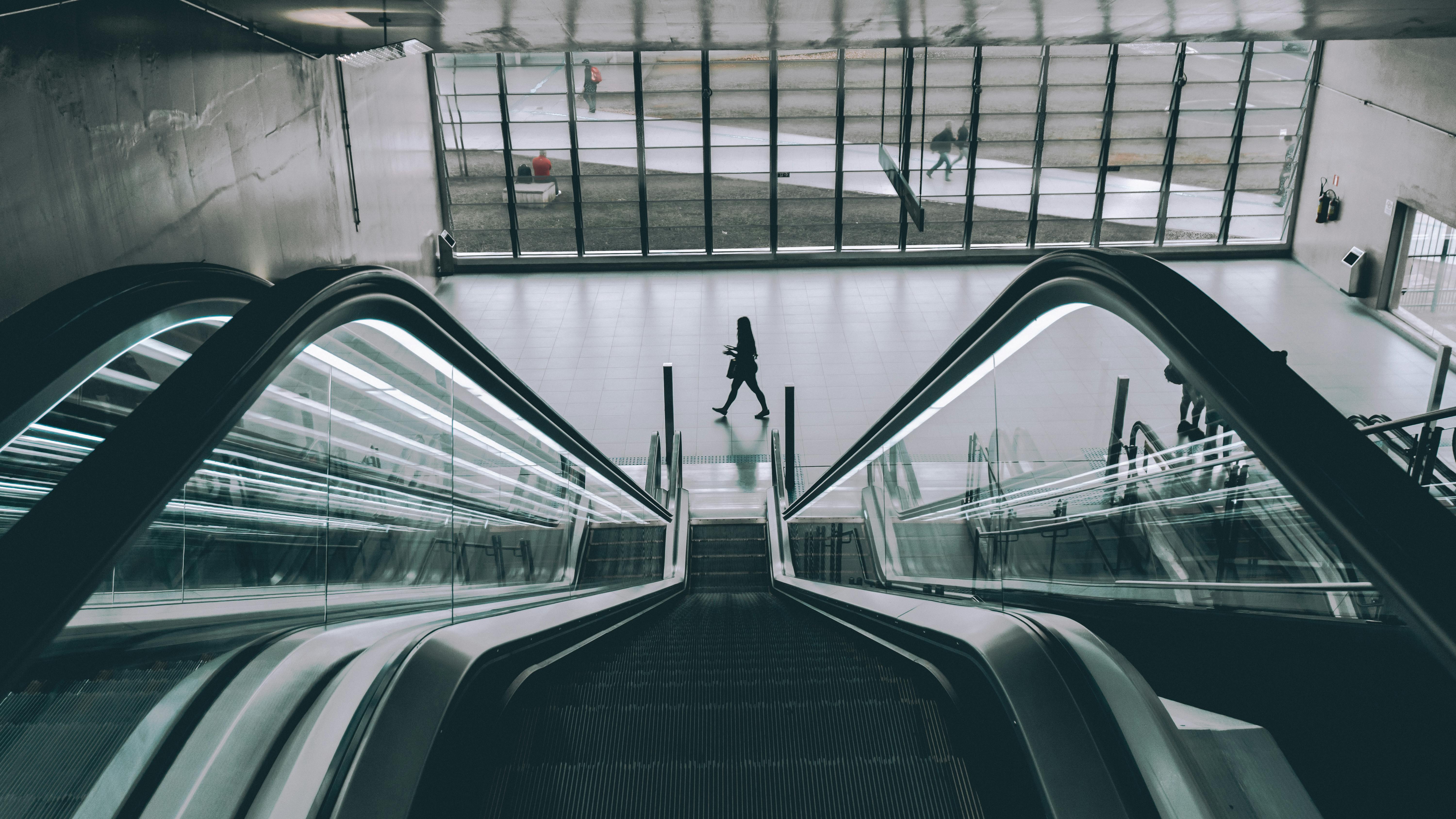 Free stock photos of escalator · Pexels
