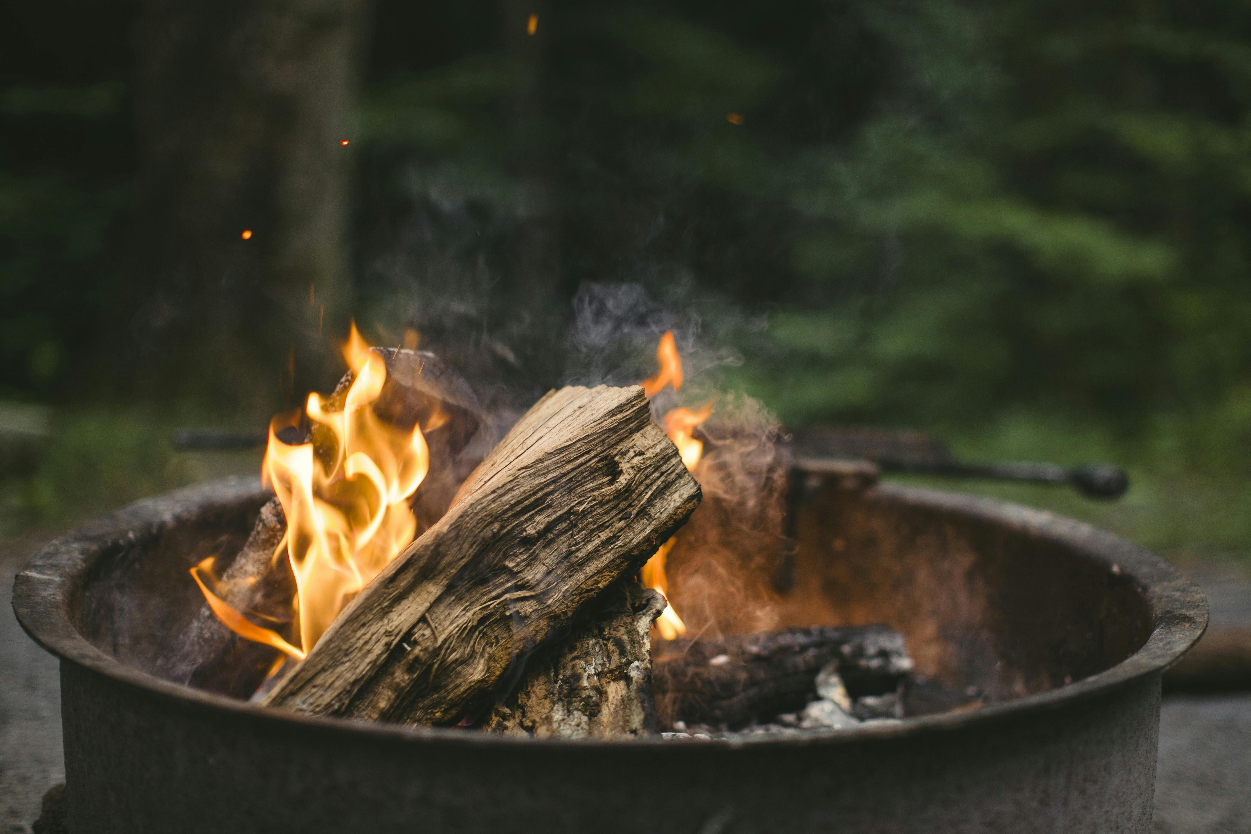 Free stock photos of campfire · Pexels