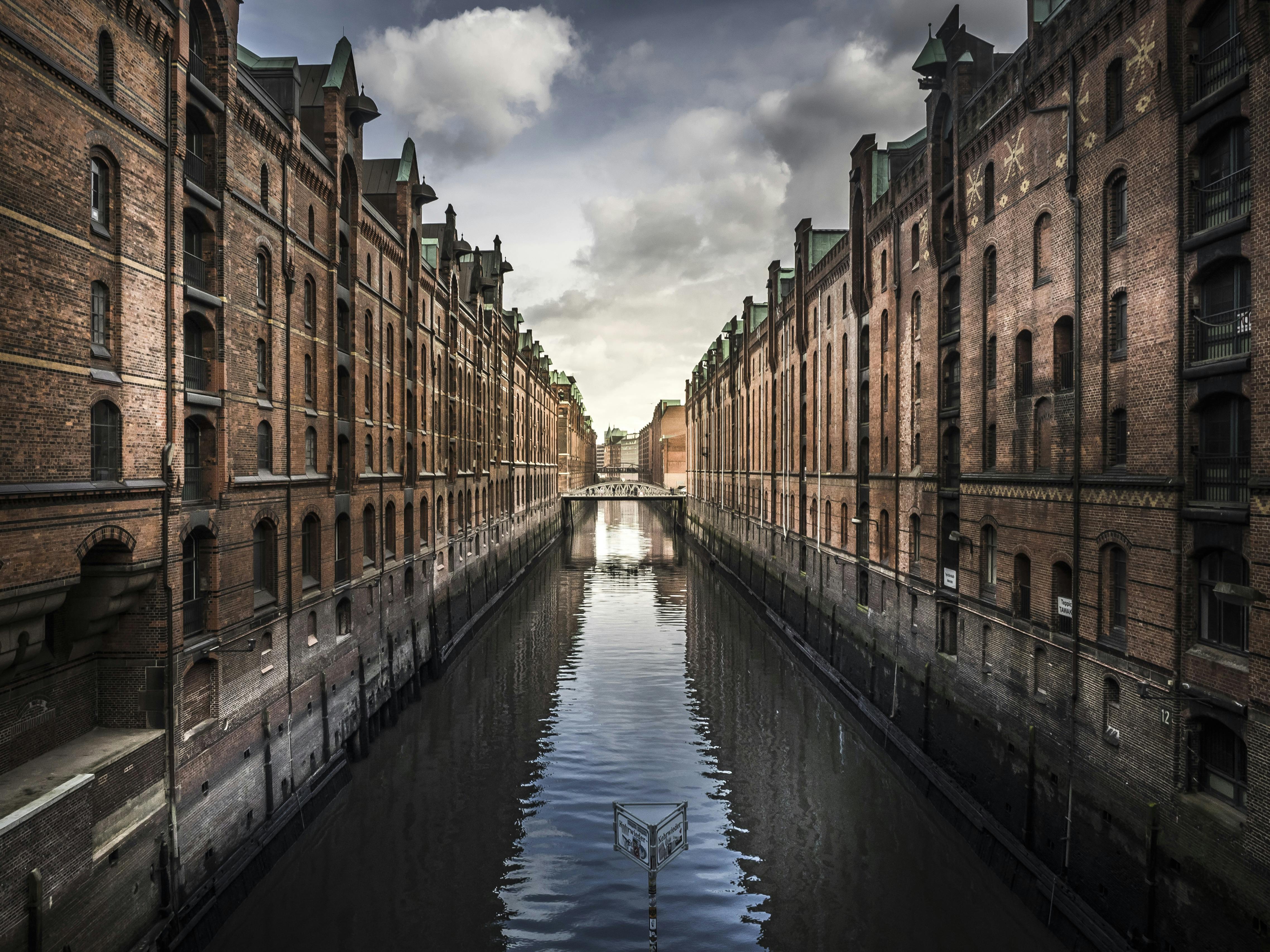 Free stock photos of symmetry · Pexels