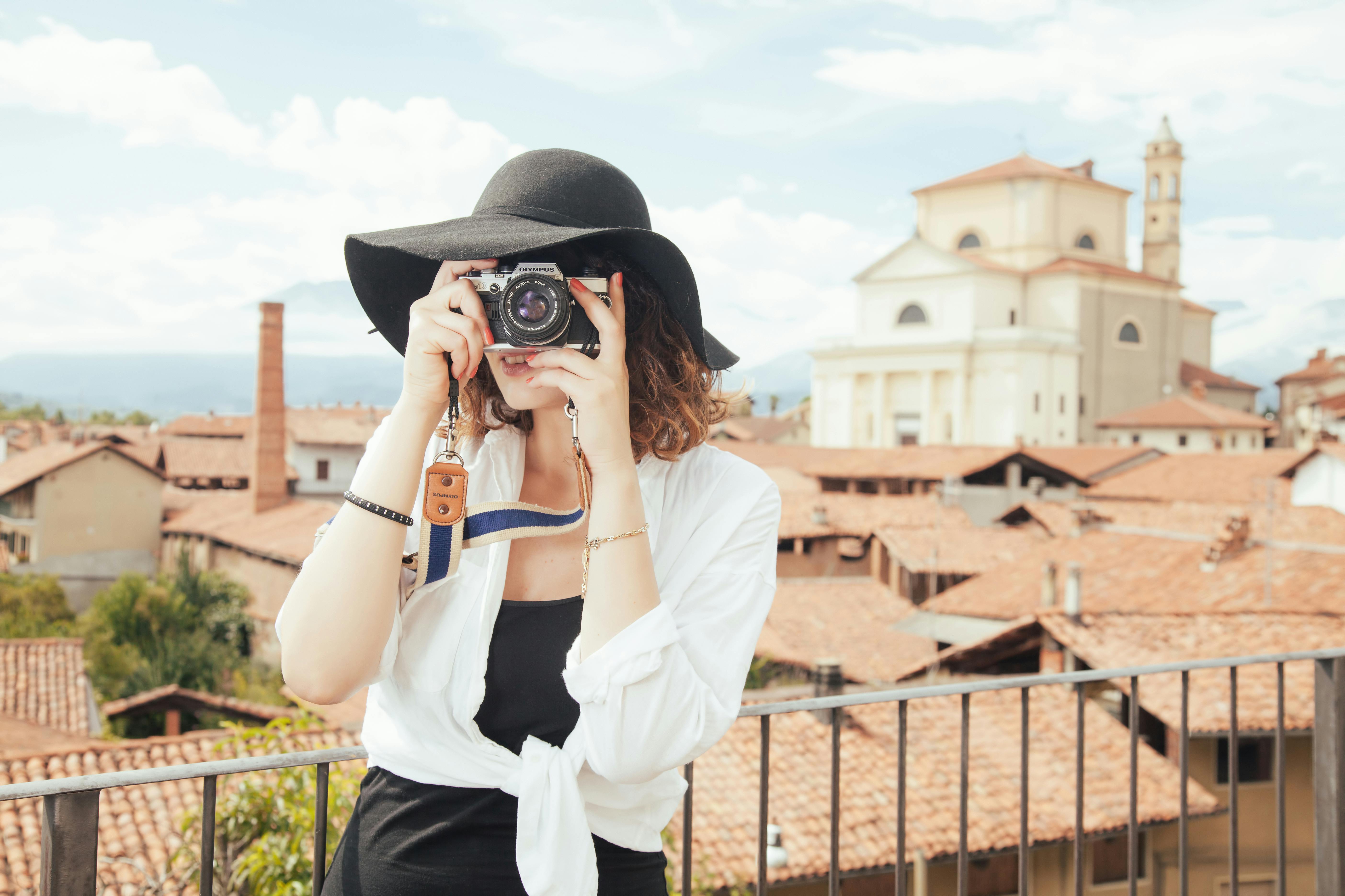 Free stock photos of taking pictures · Pexels