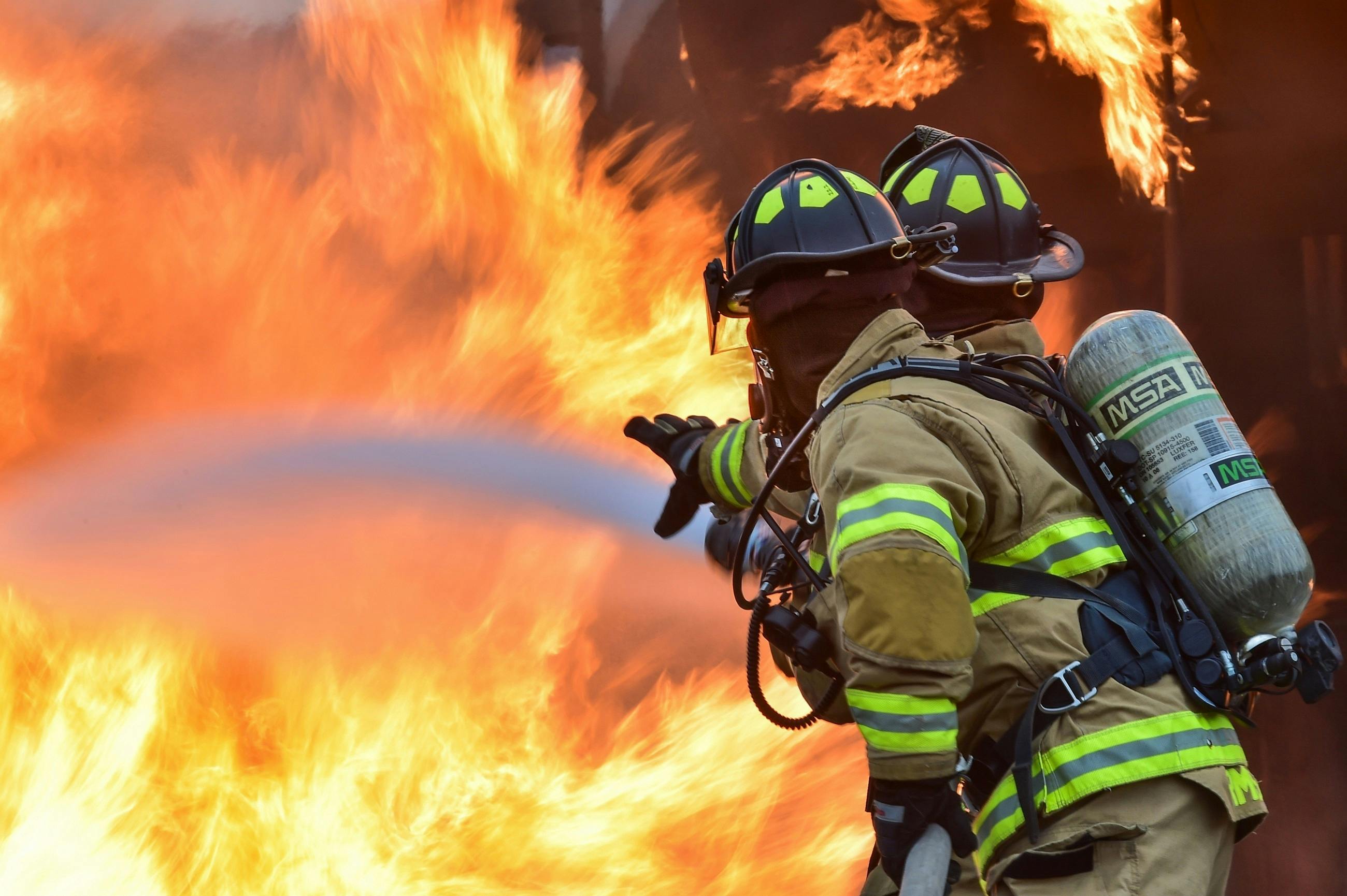 Free stock photos of firefighters · Pexels