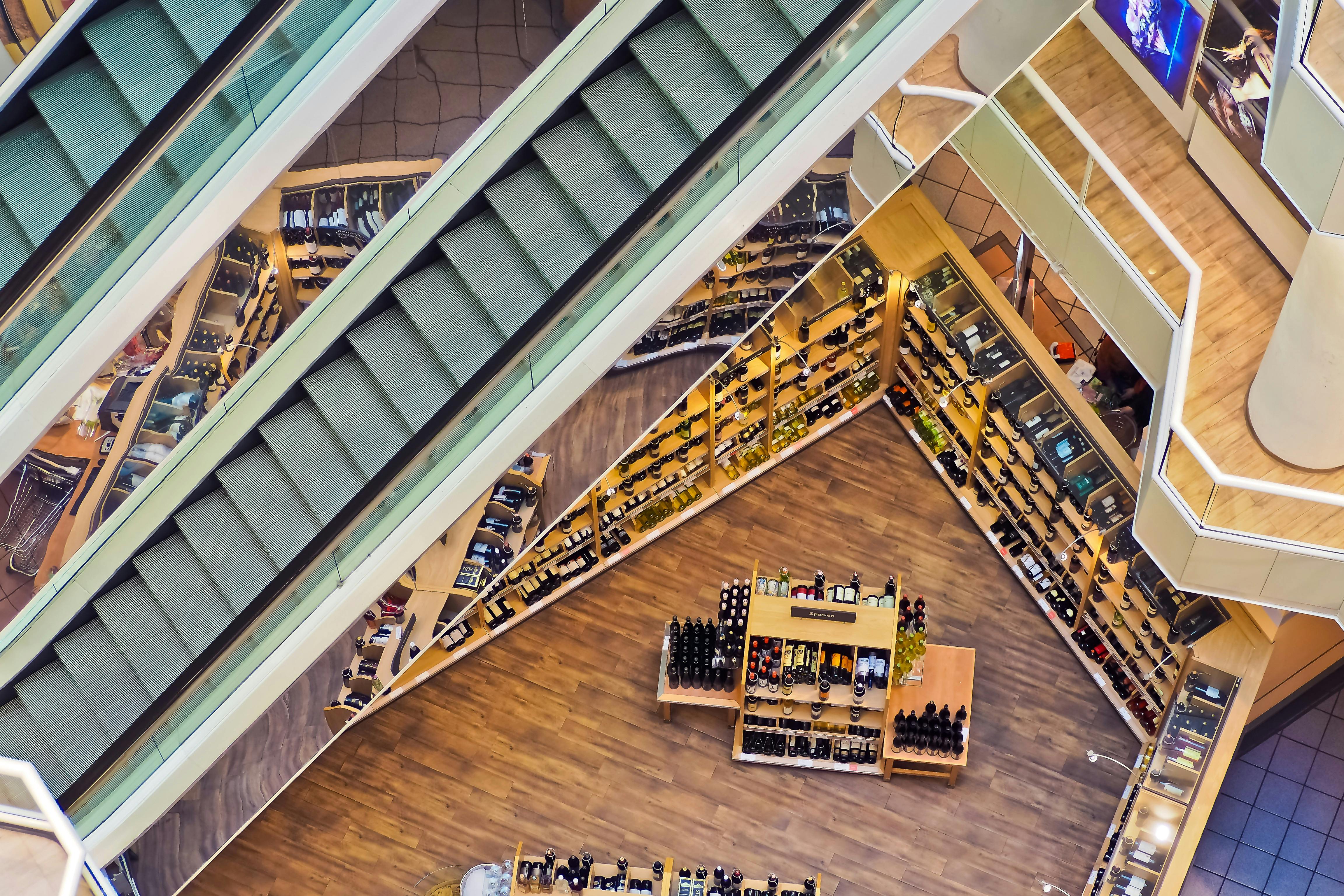 Free stock photos of shopping centre · Pexels