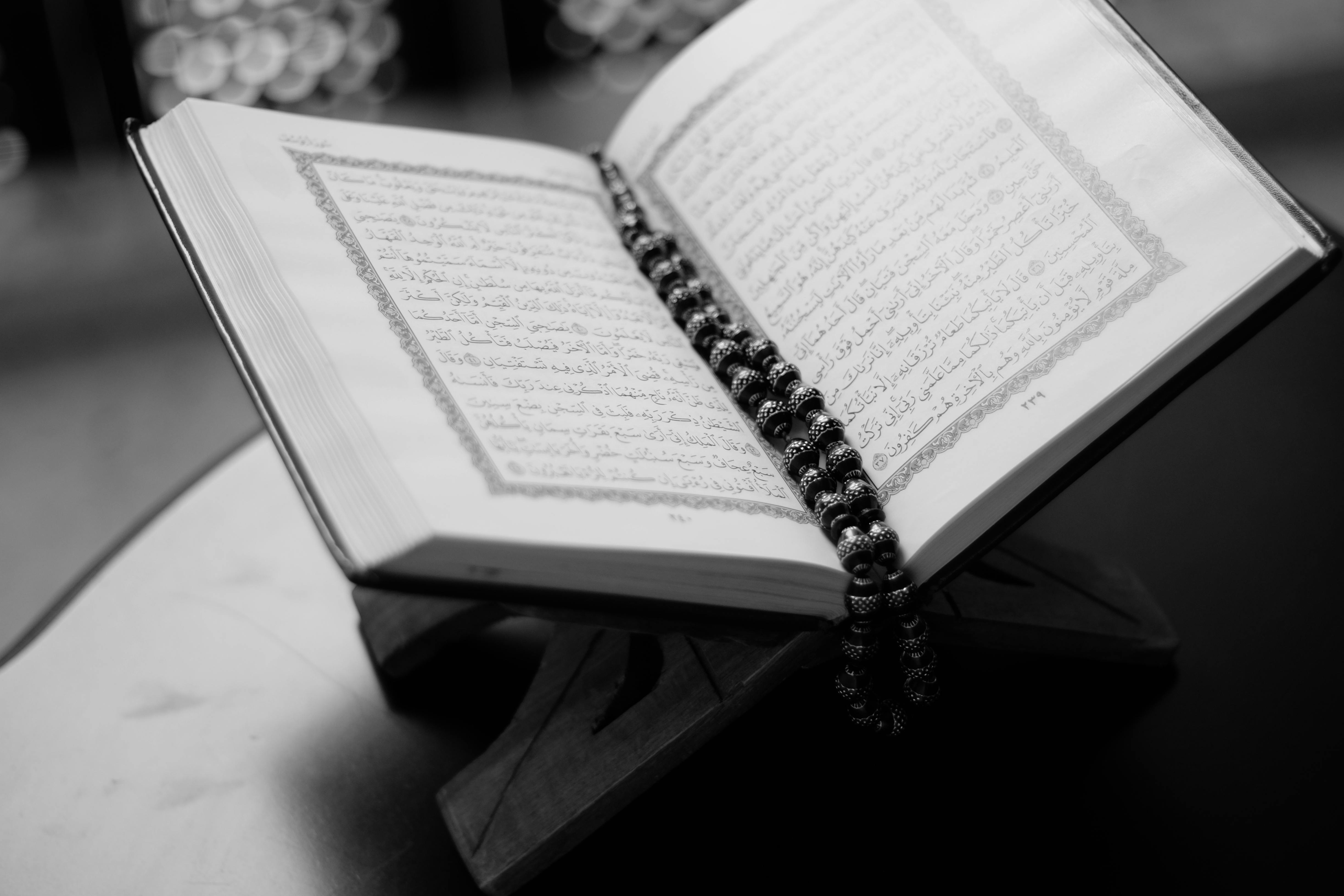 Free stock photos of Quran · Pexels