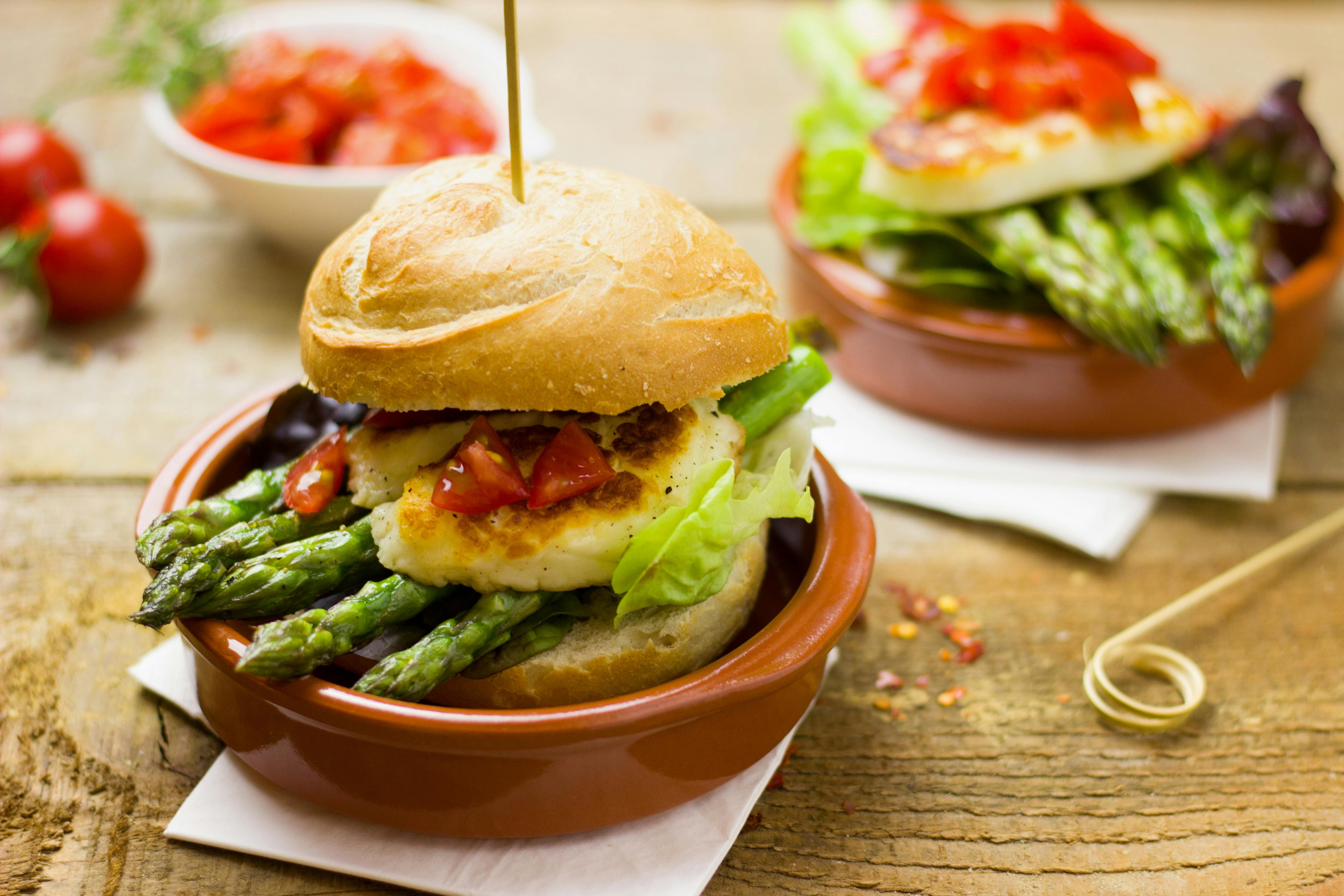 Free stock photos of burger buns · Pexels