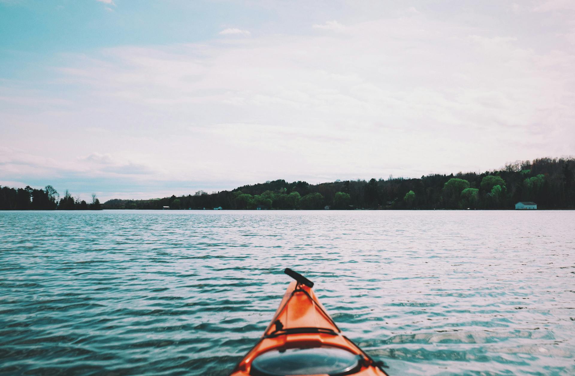 Free stock photos of kayaking · Pexels