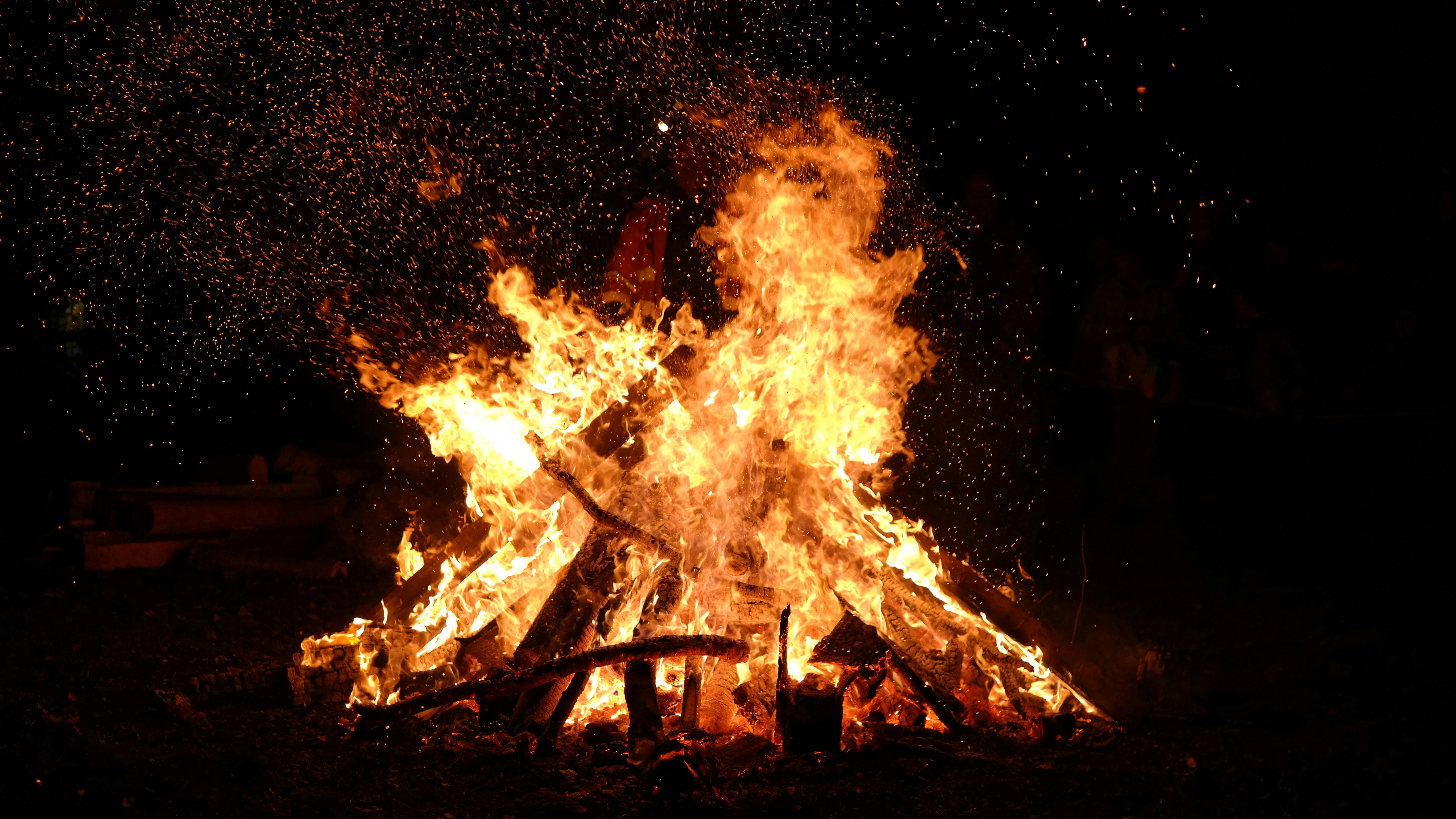 Free stock photos of bonfire · Pexels